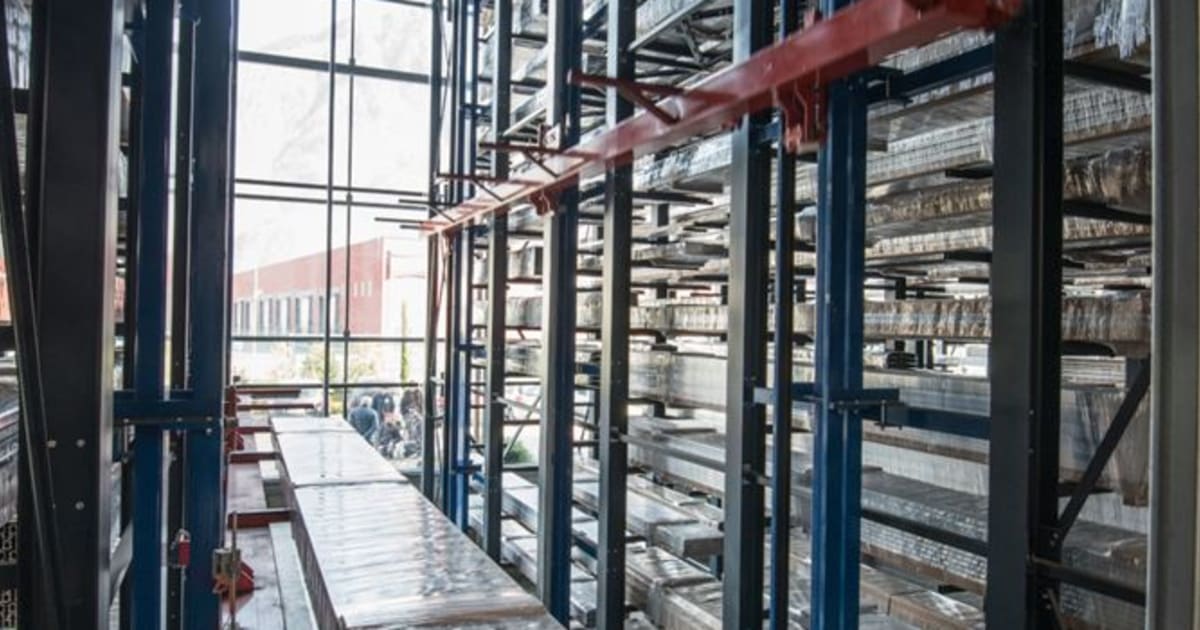 Automatic warehouse for tubes storage | expometals