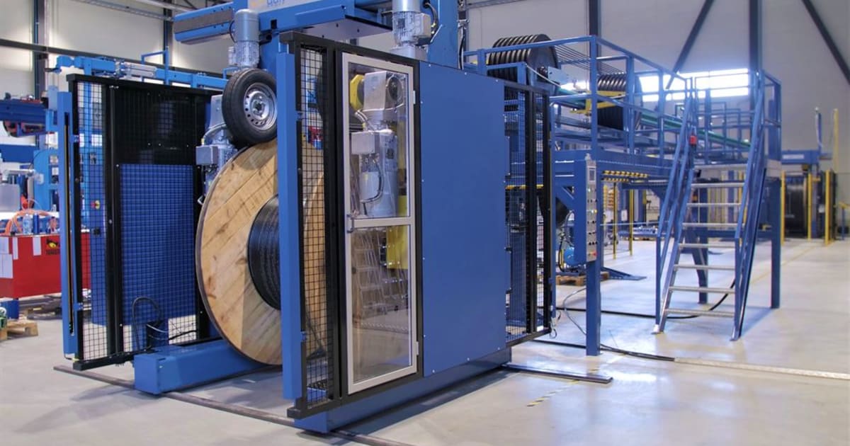 Reel changing operations are faster and safer with Windak rewind lines ...