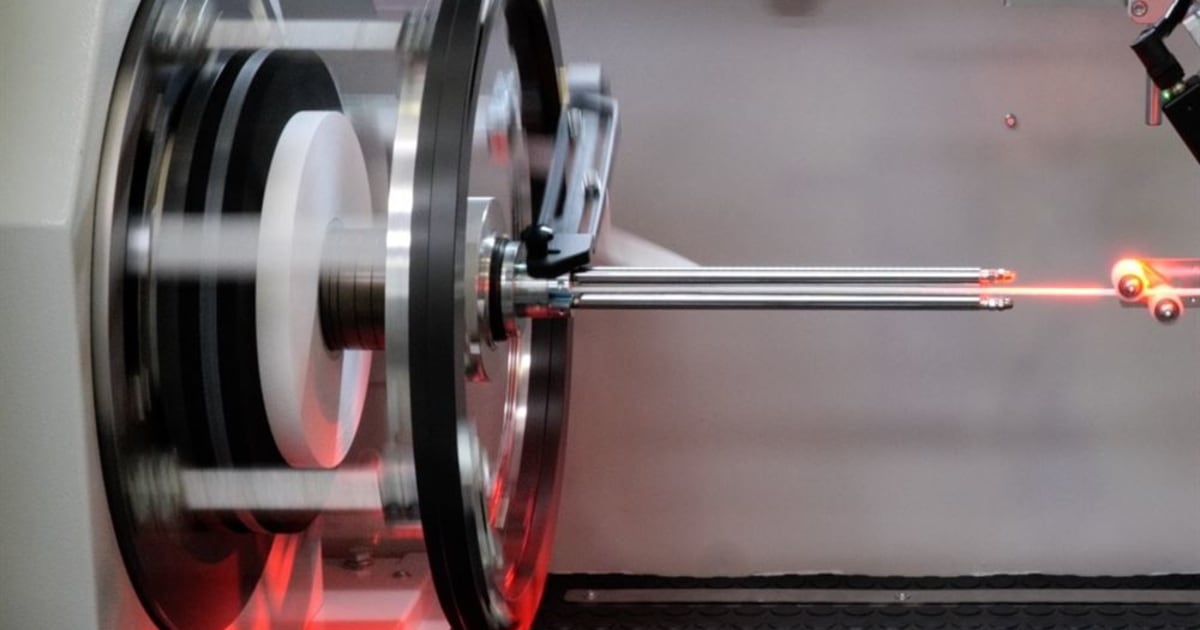 WTM présente la rubaneuse pour l'isolation diélectrique des câbles avec ...