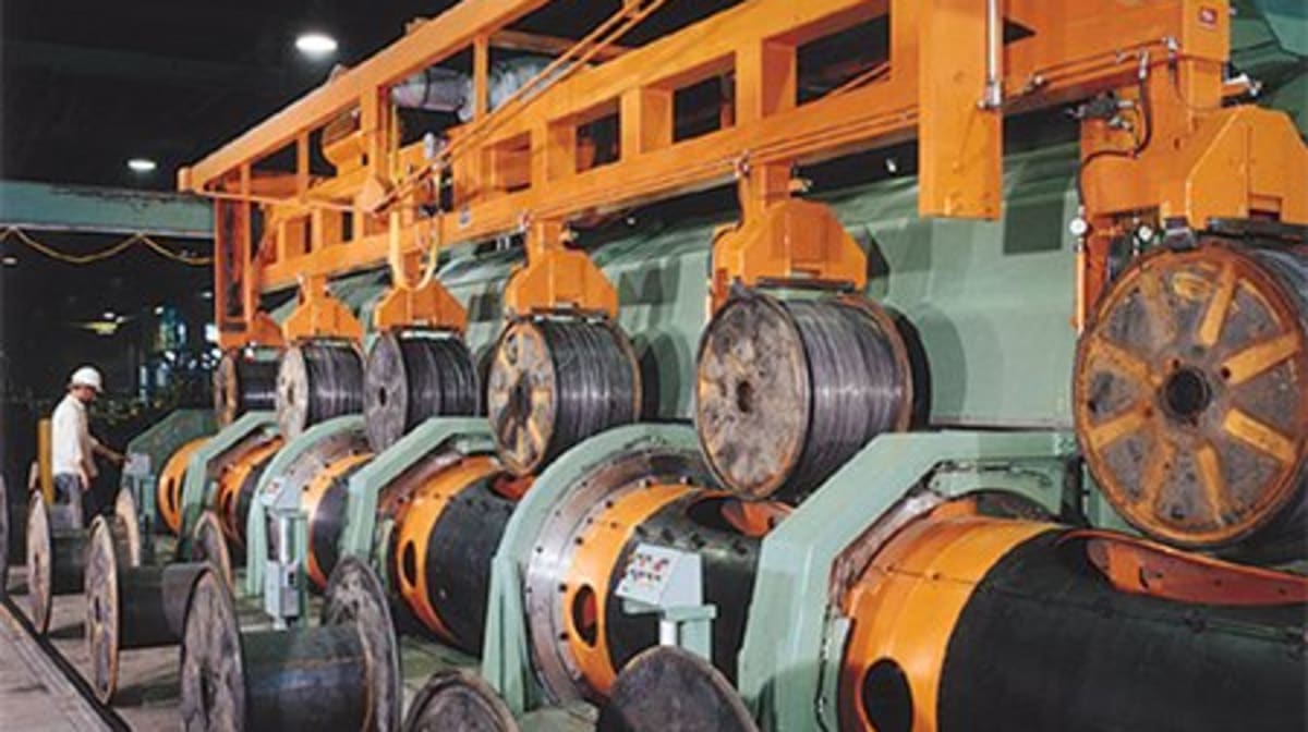 Tubular stranders for round and sectored stranded conductors production ...