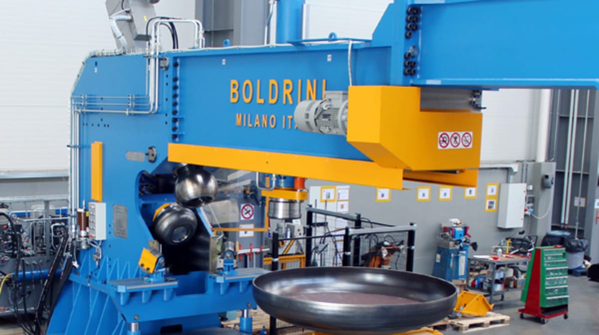 Automatic hydraulic flanging machines for dished heads | expometals