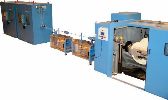 SETIC & POURTIER on showcase at wire Düsseldorf 2022 | expometals