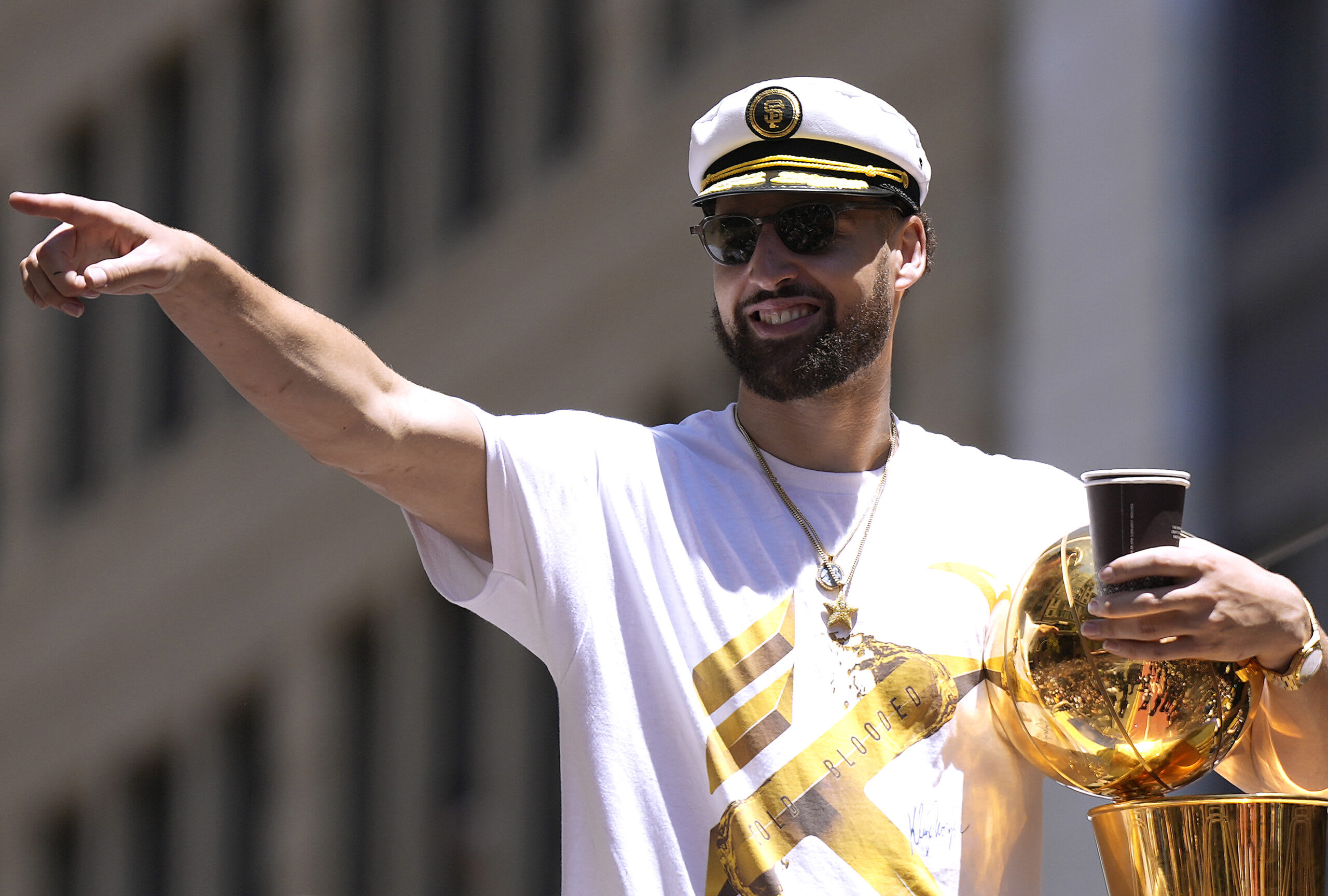 Klay Thompson's wild day at the Championship parade - The AllStar