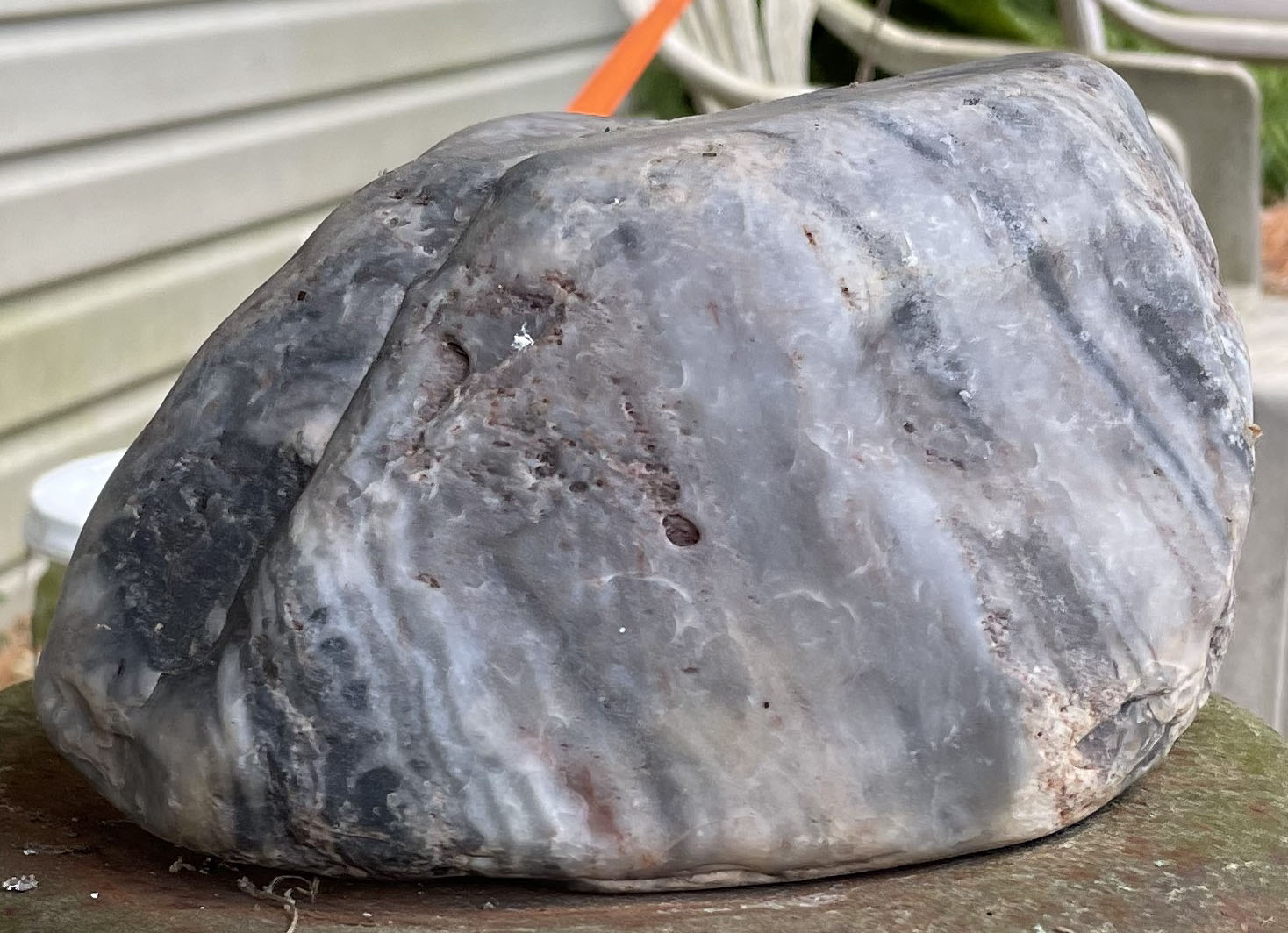 Banded Quartz/Chalcedony? | Rock Tumbling Hobby