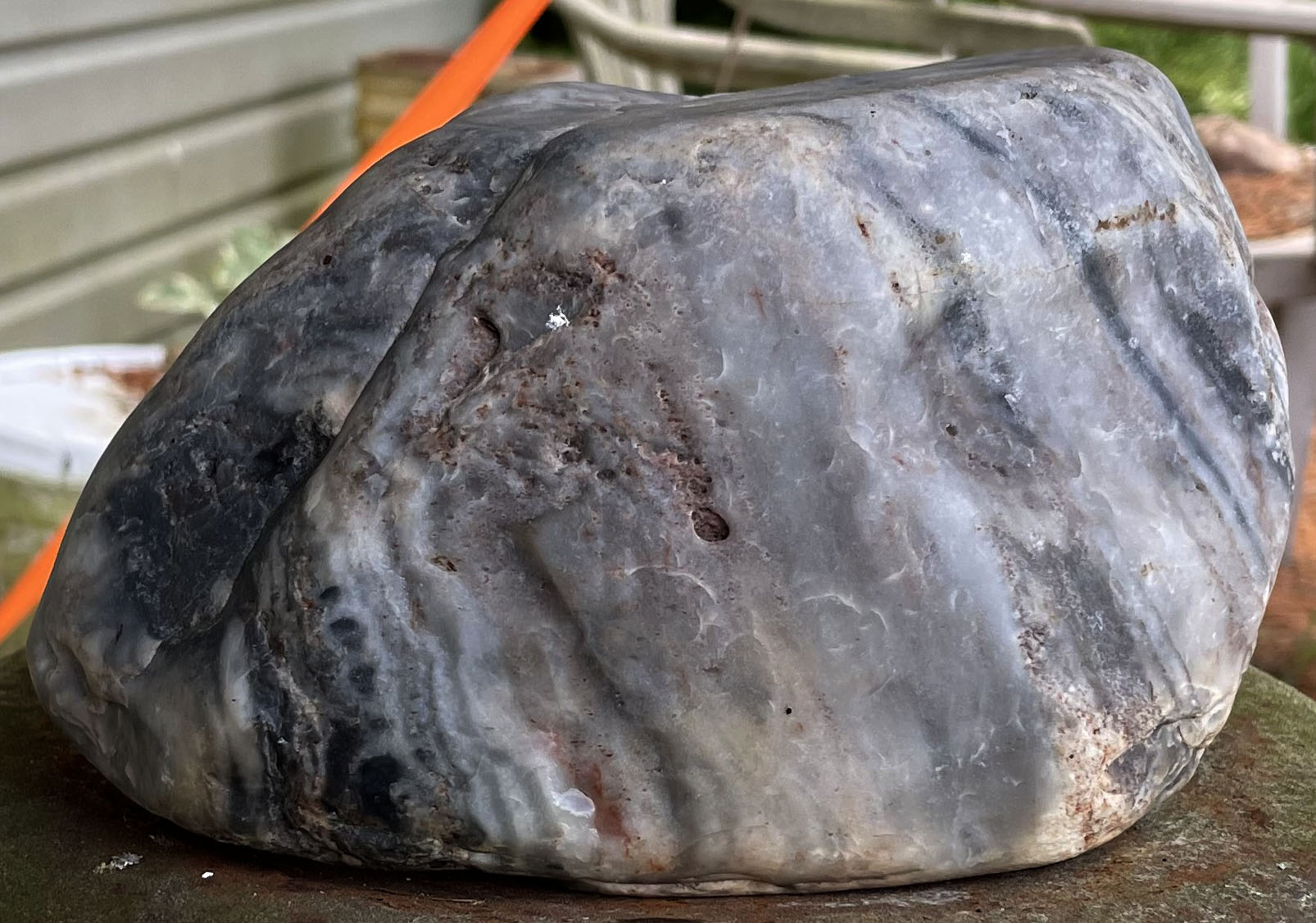 Banded Quartz/Chalcedony? | Rock Tumbling Hobby