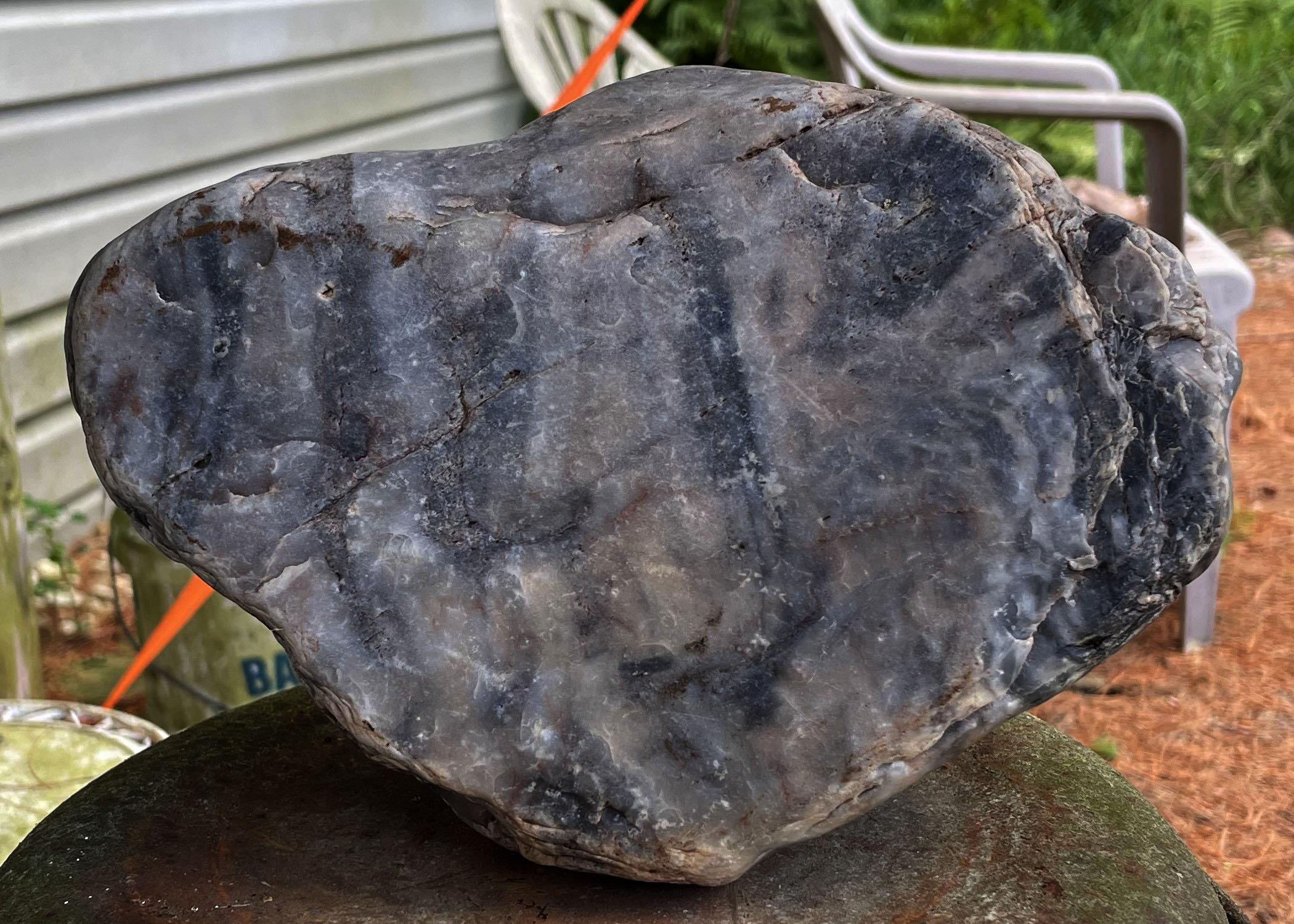 Banded Quartz/Chalcedony? | Rock Tumbling Hobby