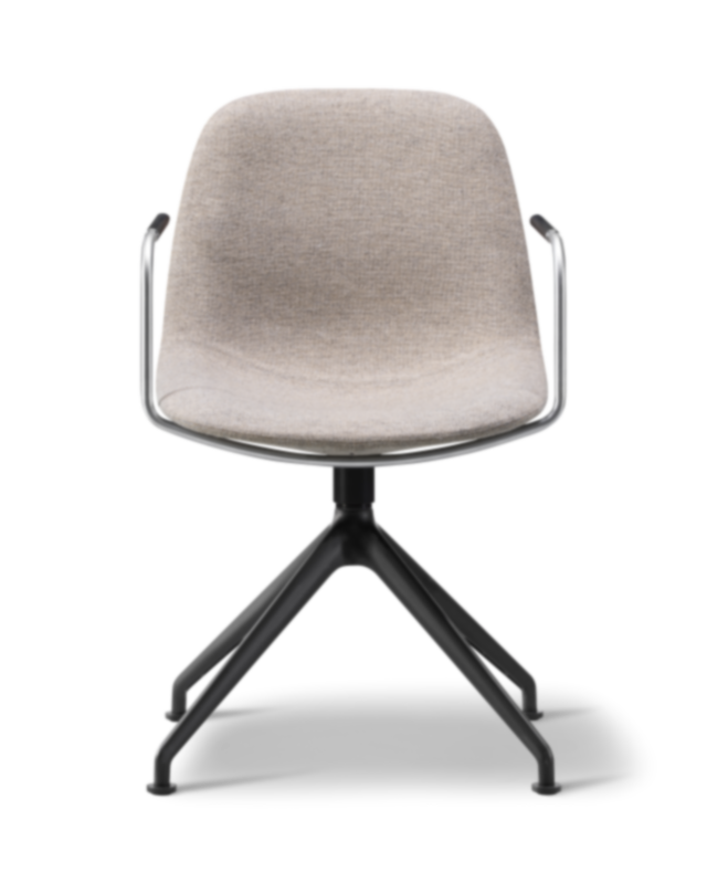 Eyes Swivel Armchair - Fredericia Furniture