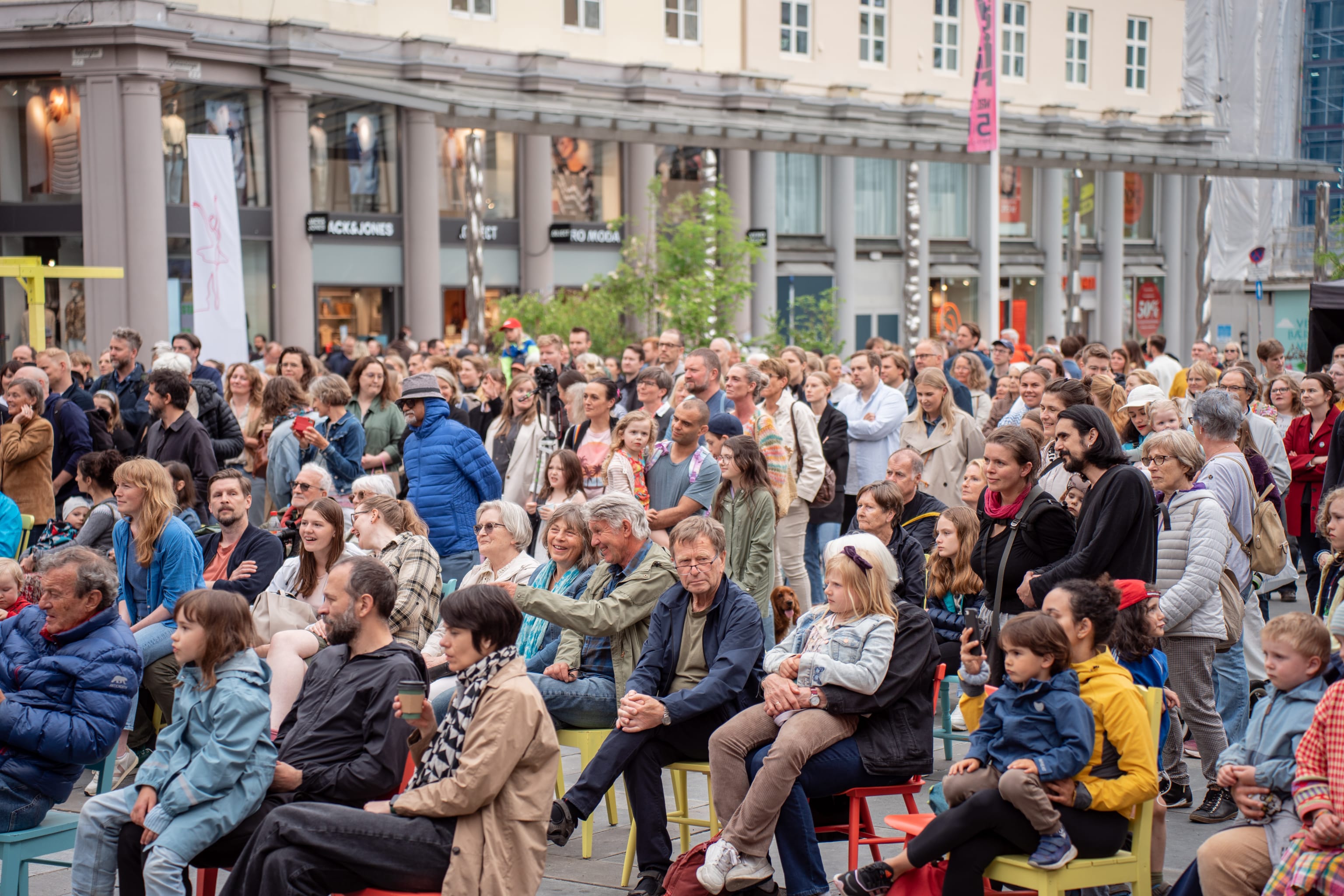 Møhlenpris skolekorps spiller Razika