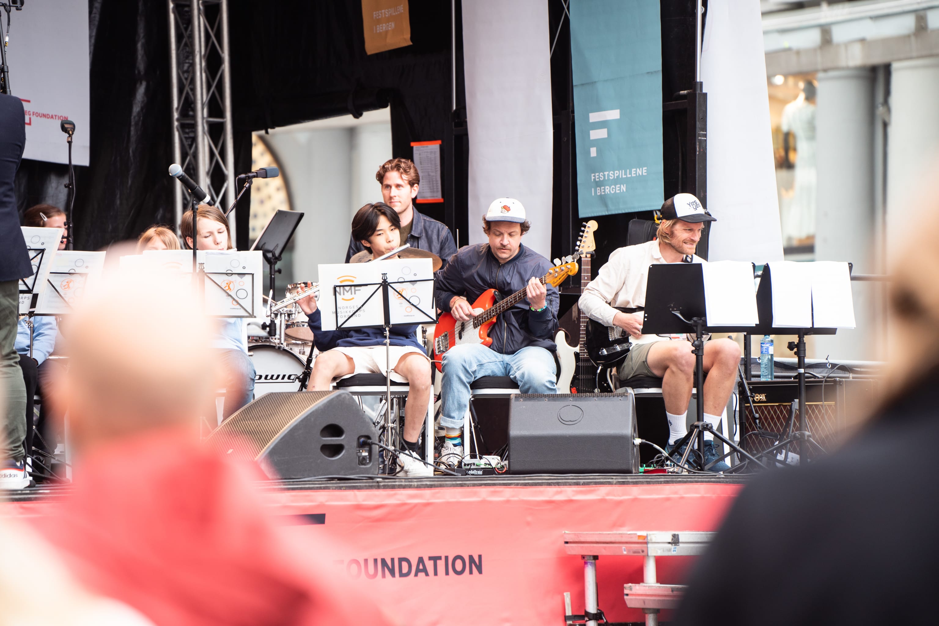 Møhlenpris skolekorps spiller Razika