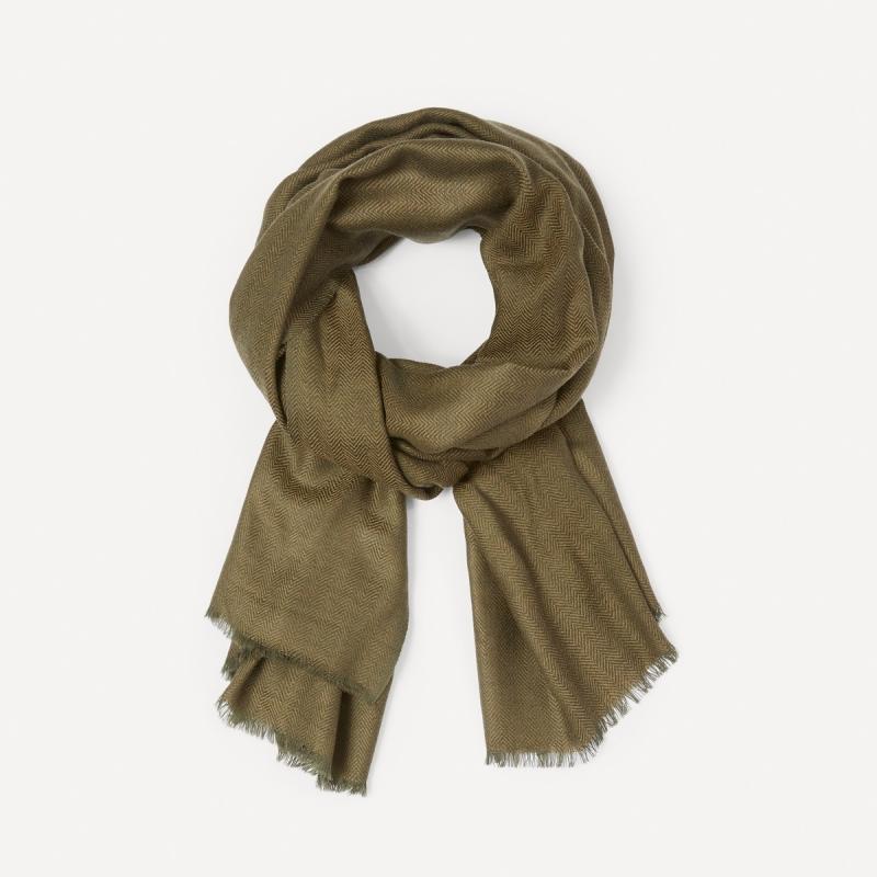 Very Goods | Herringbone Wool Scarf in Olive | Frank & Oak