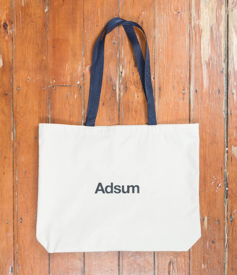 Very Goods | Adsum Tote Bag - Natural/Dark Navy - Up There