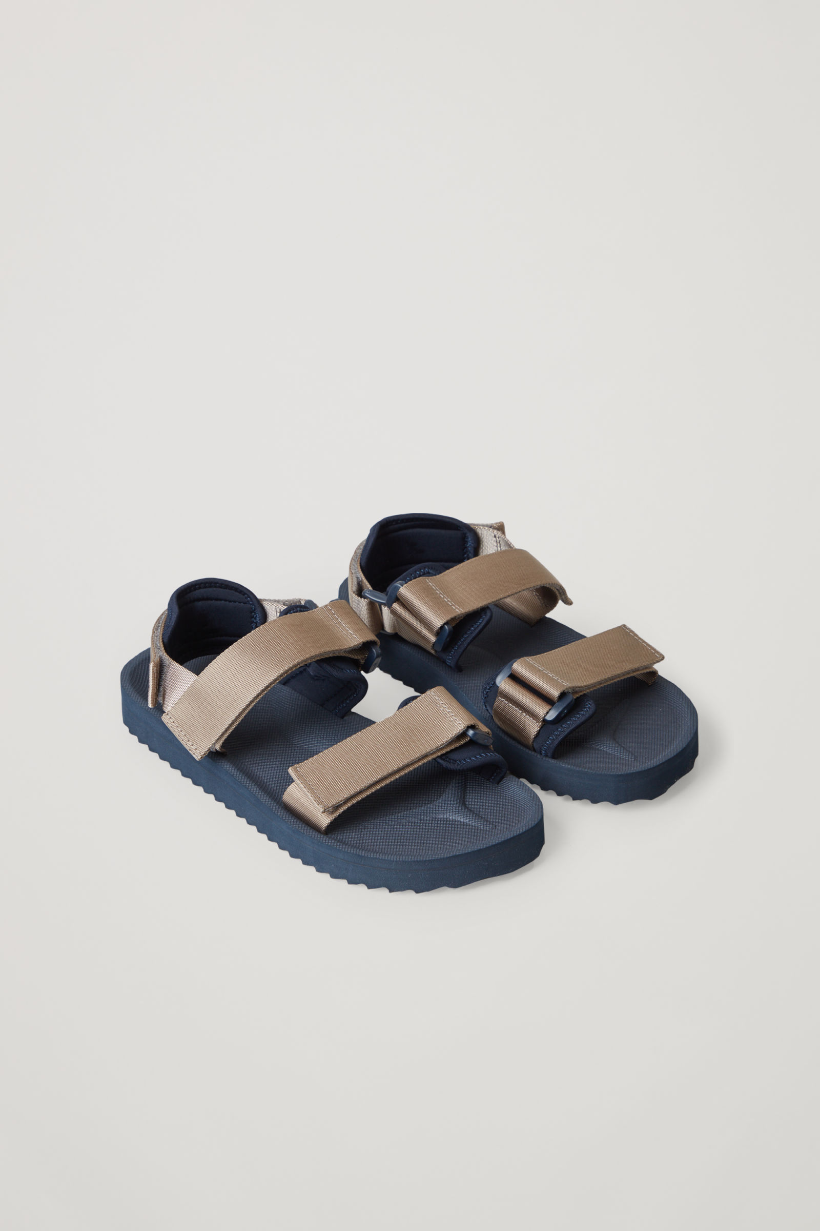 Very Goods | RECYCLED WEBBING SANDALS - Grey - Shoes - COS