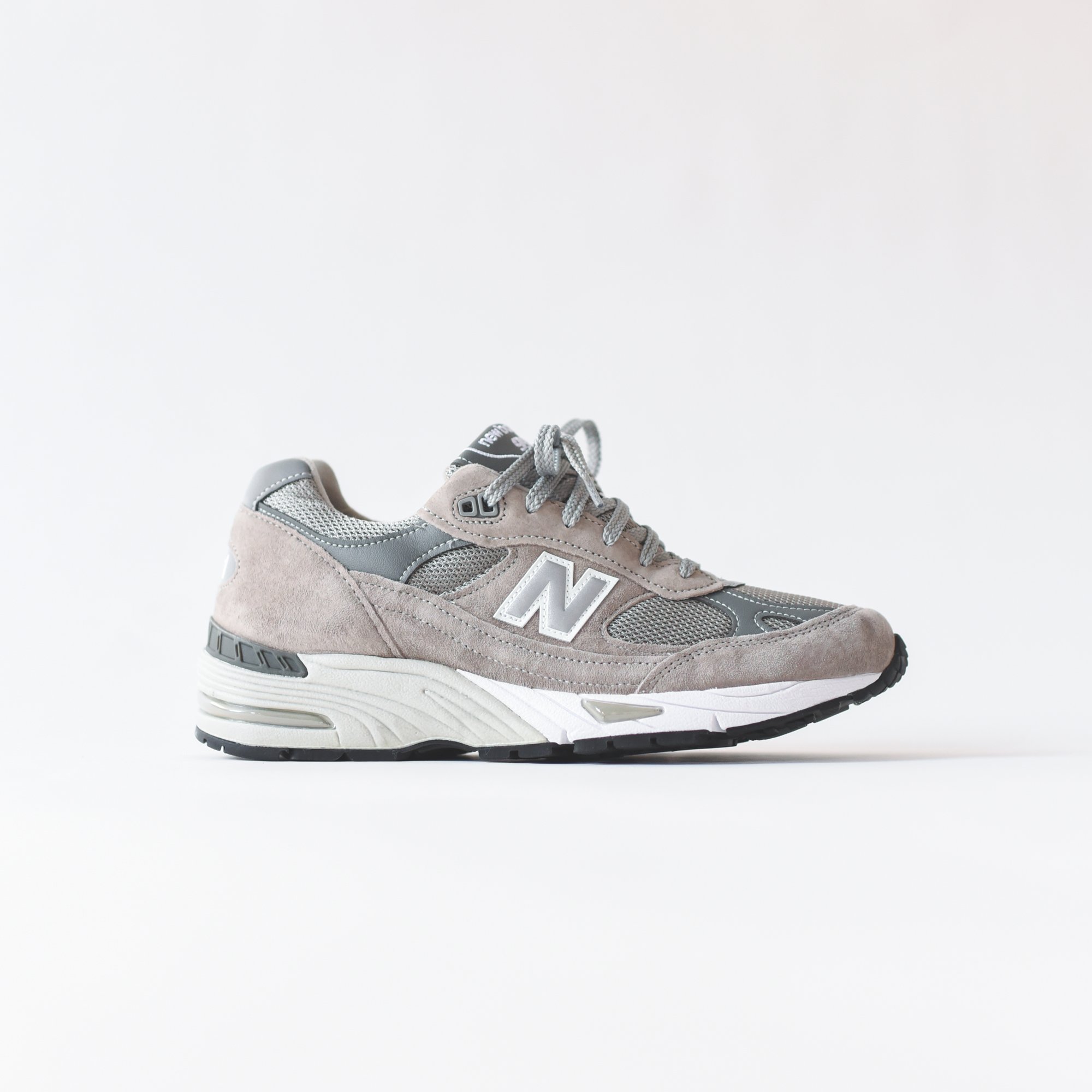 Very Goods | New Balance 991 - Grey / White – Kith