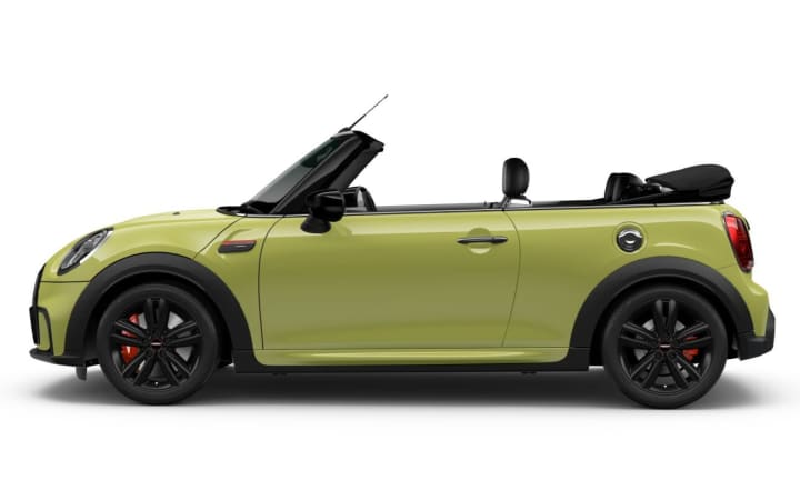 MINI Cabrio 2023 - Zesty Yellow | FINN