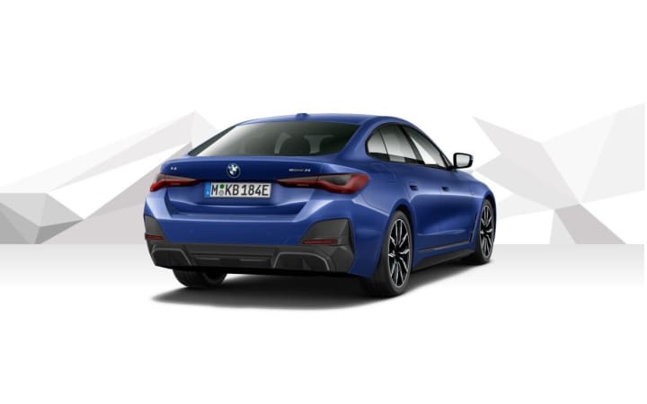 BMW i4 2023 - Portimao Blau Metallic | FINN