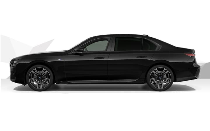 BMW 7er Limousine 2023 - Saphirschwarz Metalic | FINN