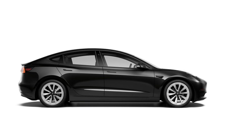 Neu Tesla Model 3 Standard Plus 2021 in Solid Black ab 799€