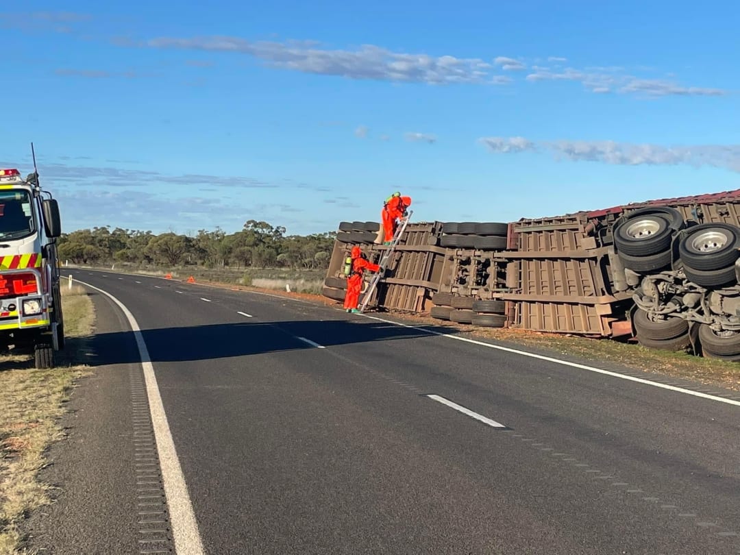 B-double roll-over - Cobar - Fire and Rescue NSW