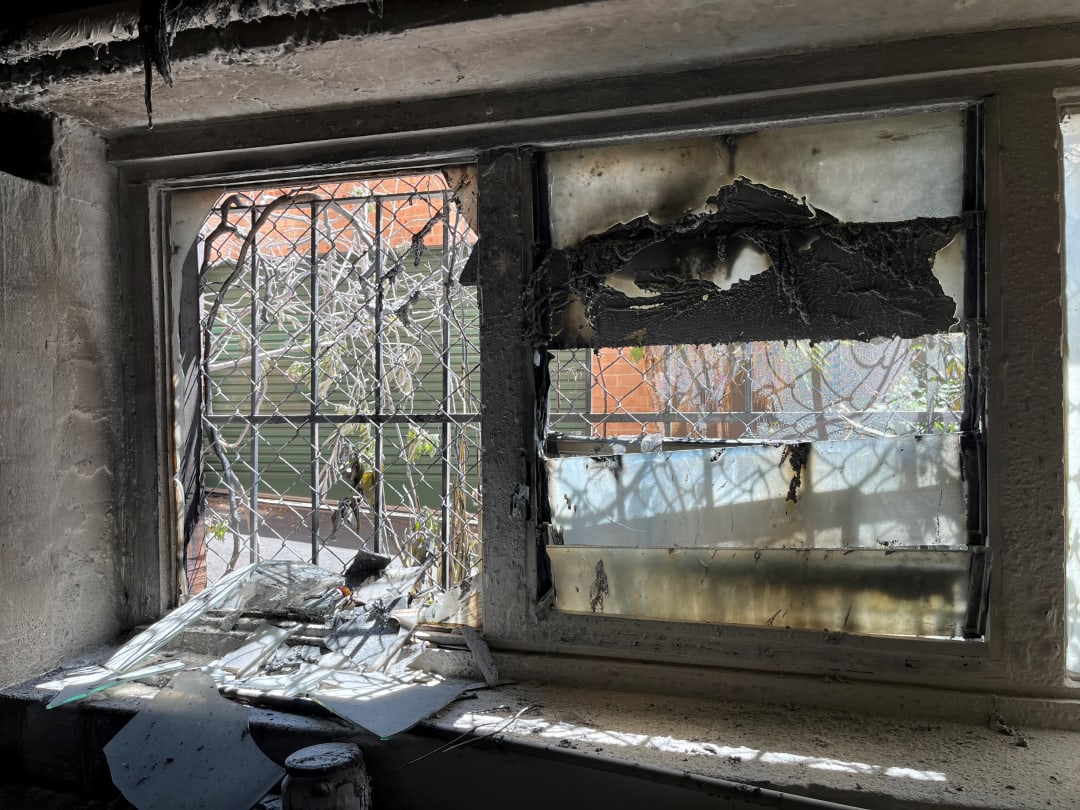 Faulty Lithium-Ion e-bike battery causes explosion and fire - VIDEO ...