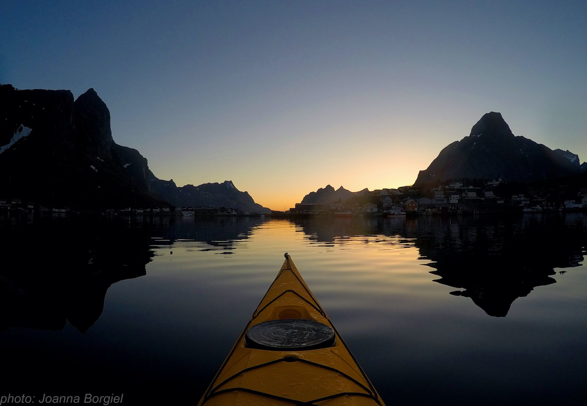 Lofoten Midnight Sun Kayak