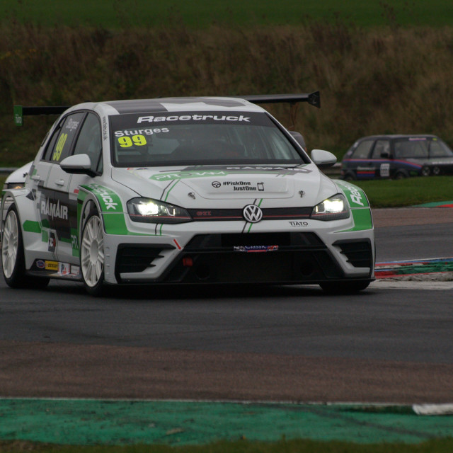 Jamie Sturges's Instagram, Twitter & Facebook on IDCrawl