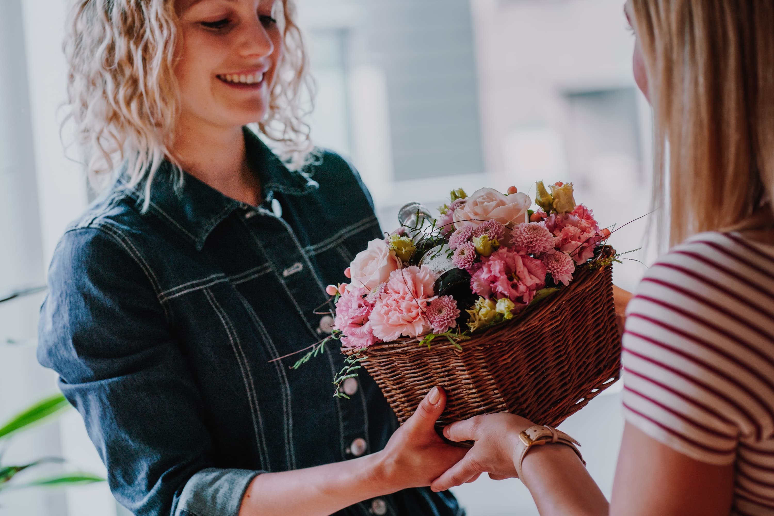 Commander des fleurs 💐 – FLEUROP livre mondialement 🌎