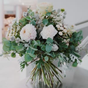 Fleurop Switzerland online 💐🎁 order flower gifts 🌍 🚚 Worldwide delivery ...