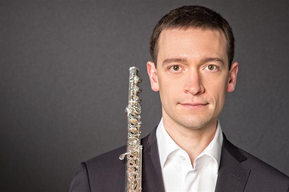 A Flutist’s Summer Reading List- June 2017 - Flute Specialists
