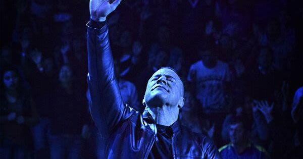 Esta Cayendo (En Vivo) de Jose Luis Reyes 🎵 Canciones del Album Esta ...