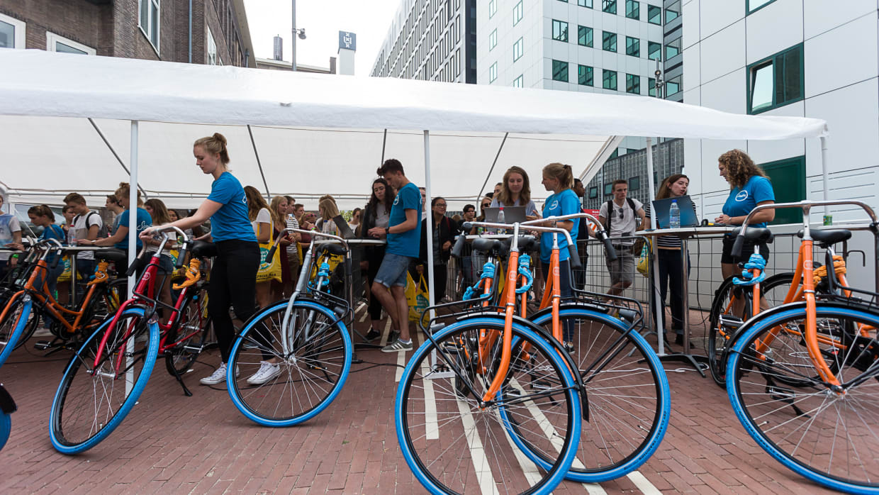 Swapfiets students on receiving end of angry flyers: ‘You’re screwed’ - Folia