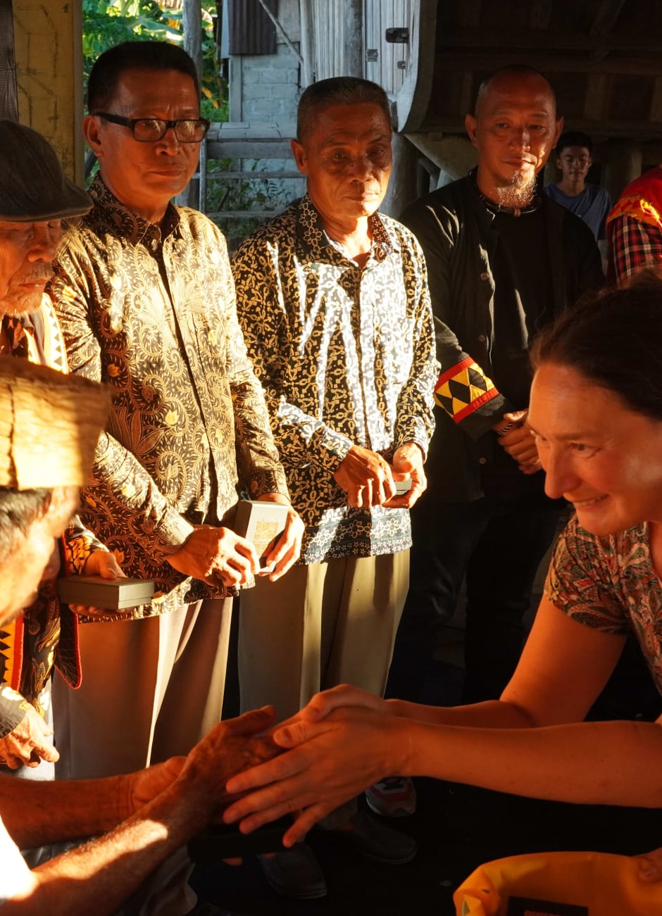 UvA geeft koloniale geluidscollectie terug aan Indonesiërs - Folia