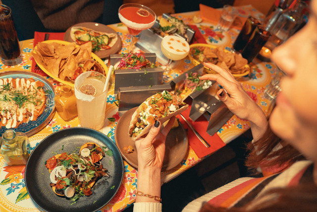 Mucho Macho : Reservation