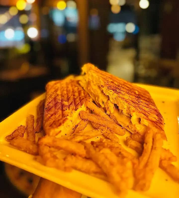 Mindanos Restaurant Menu, Prices, Deals, Phone, Review, Contact