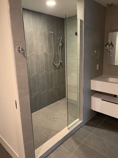 Custom tile showers in Mishawaka, IN and Elkhart, IN from Comfort Flooring