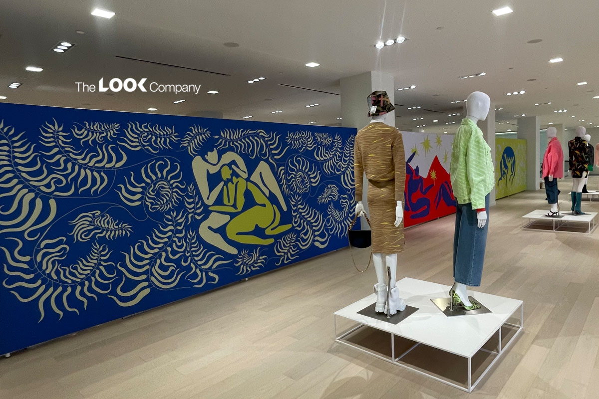 Create an Immersive Experience in your Store to Guide Purchase Decisions
