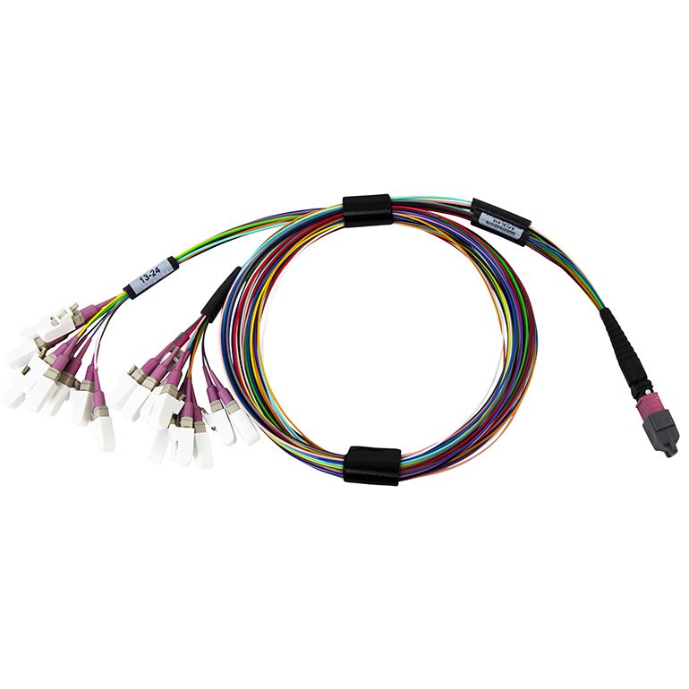 Fan-Out, 24xOM4/900, MPOM-LC, 1.0 m Foss AS