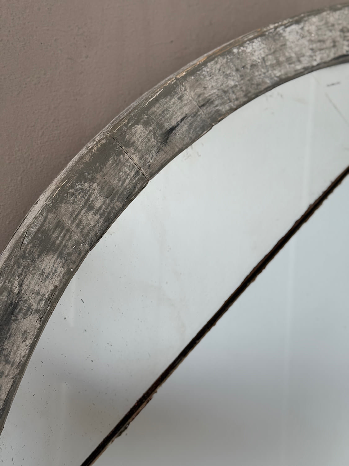 Round Painted French Mirror | BARAN de BORDEAUX - French Antiques ...