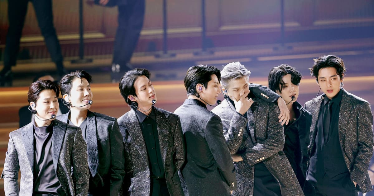 「すでに伝説」…BTS 釜山5万人コンサート感涙ルポ | FRIDAYデジタル