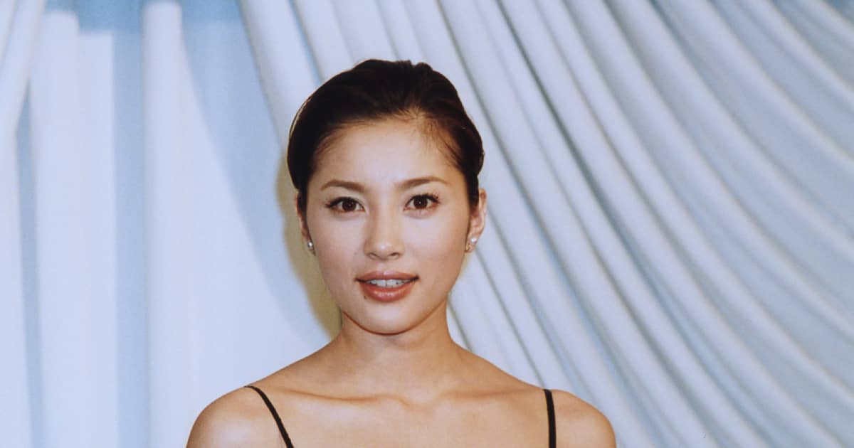 フォトギャラリー1枚目 “社長夫人”になって存在感が増す瀬戸朝香の「美しすぎる遍歴」 Fridayデジタル