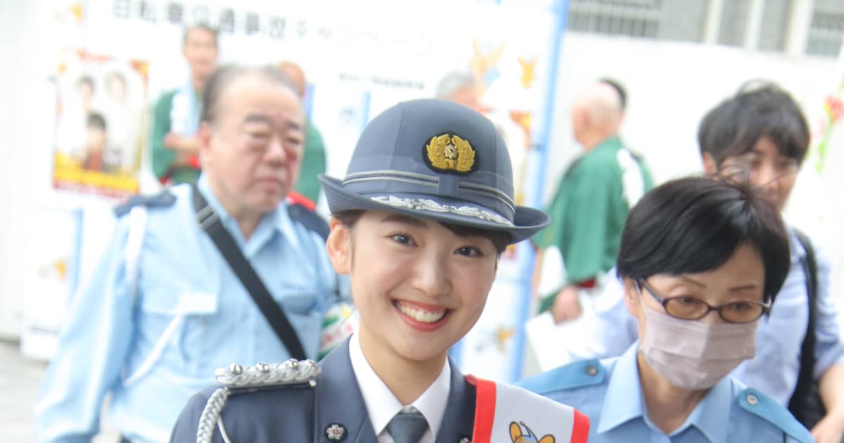 バイクと釣りが趣味のアクティブ派…！日テレ・林田美学アナの「”ツヨカワ”一日署長」オーラ満点写真 | FRIDAYデジタル