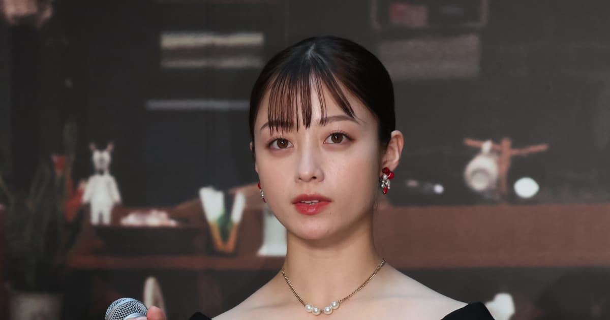 （2ページ目）橋本環奈NHK朝ドラ『おむすび』がヒロイン成長物語をやめ、“震災”“コロナ禍”を描く「迷走ぶり」 | FRIDAYデジタル