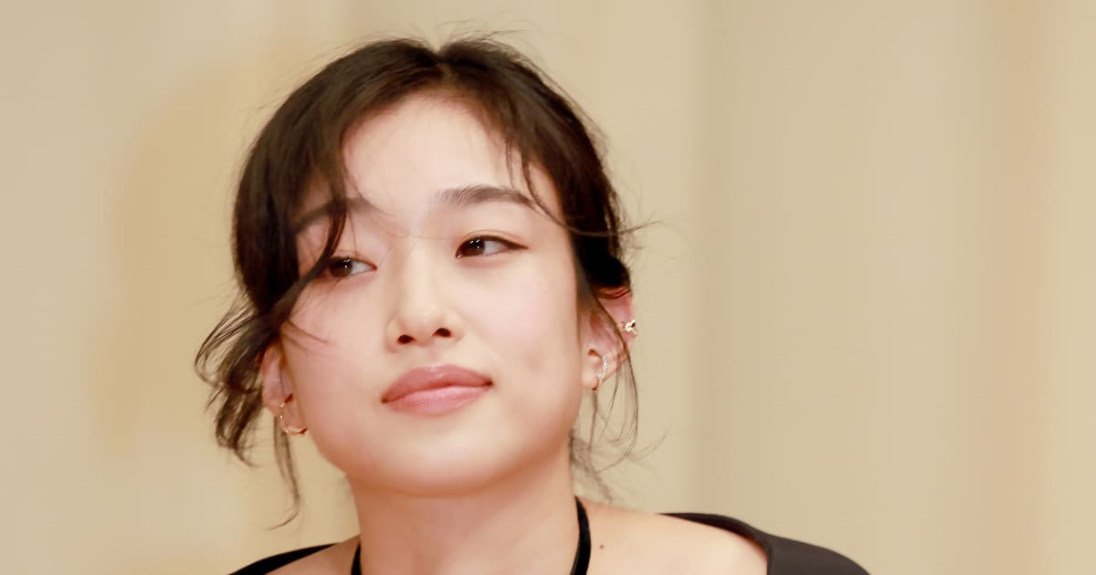 NHK『あんぱん』佳境を迎え輝く河合優実 「無駄遣い」の声を一蹴する色気ダダ漏れ“恋のシグナル” | FRIDAYデジタル