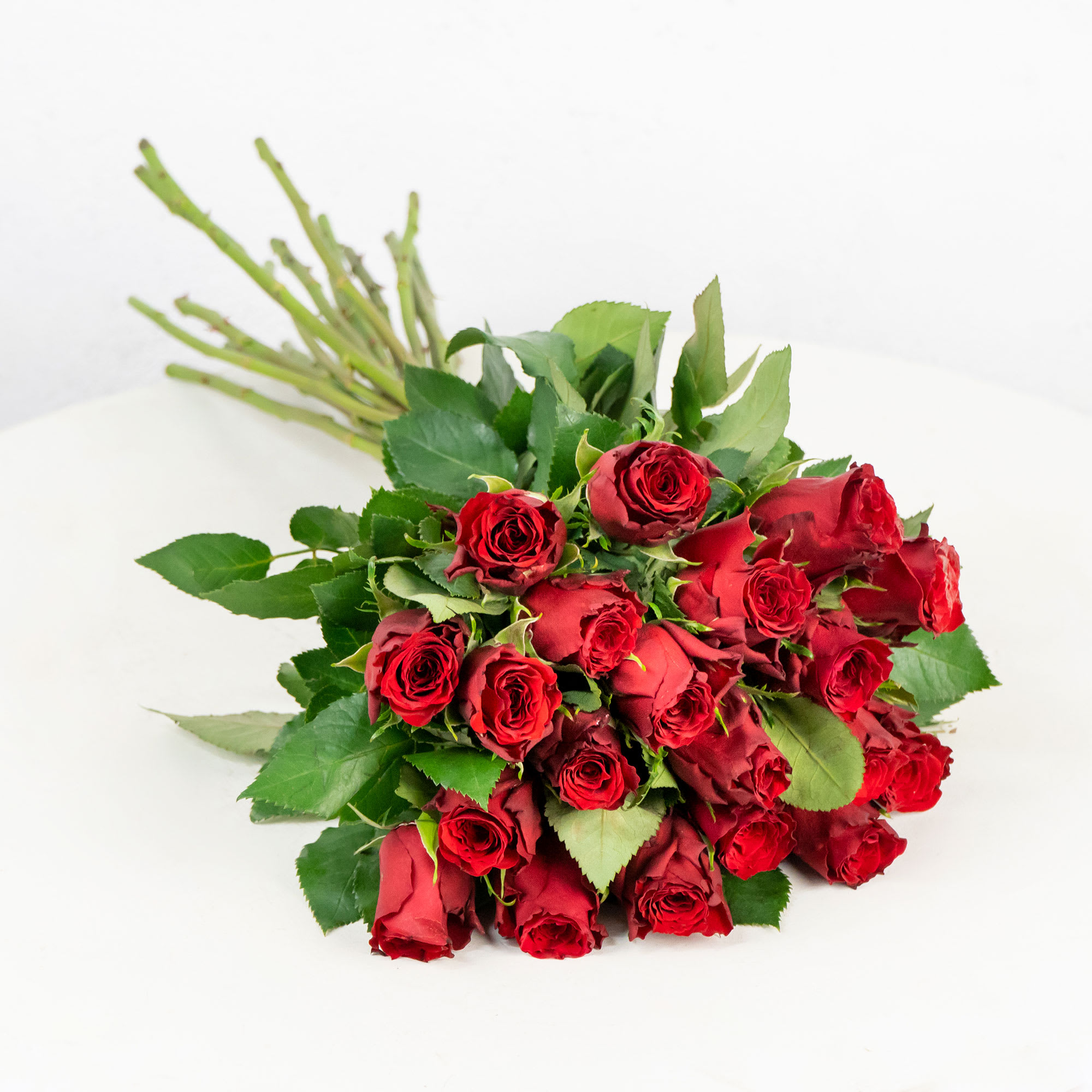 Ramillete de Mini Rosas Rojas | Fronda