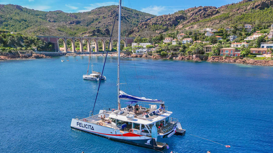 10 belles sorties en catamaran à faire près de Cannes - Blog Funbooker ...