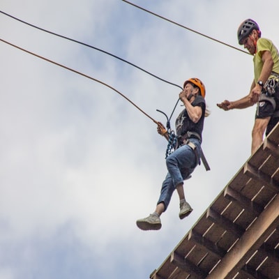 Pendulum jump in the Gorges de la Dourbie (12)