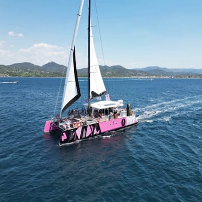 Katamaran-Boat-Party in der Bretagne ab Port-Blanc (56)