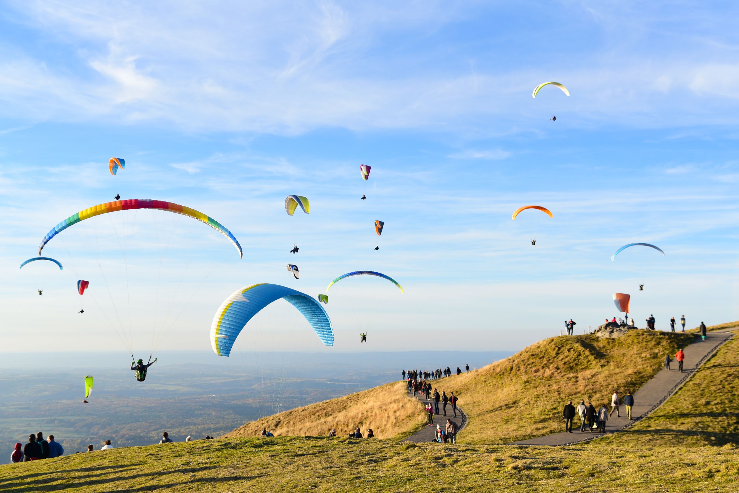 Top 5 des Spots Mythiques où faire du Parapente en France - Blog Funbooker | Le Funzine