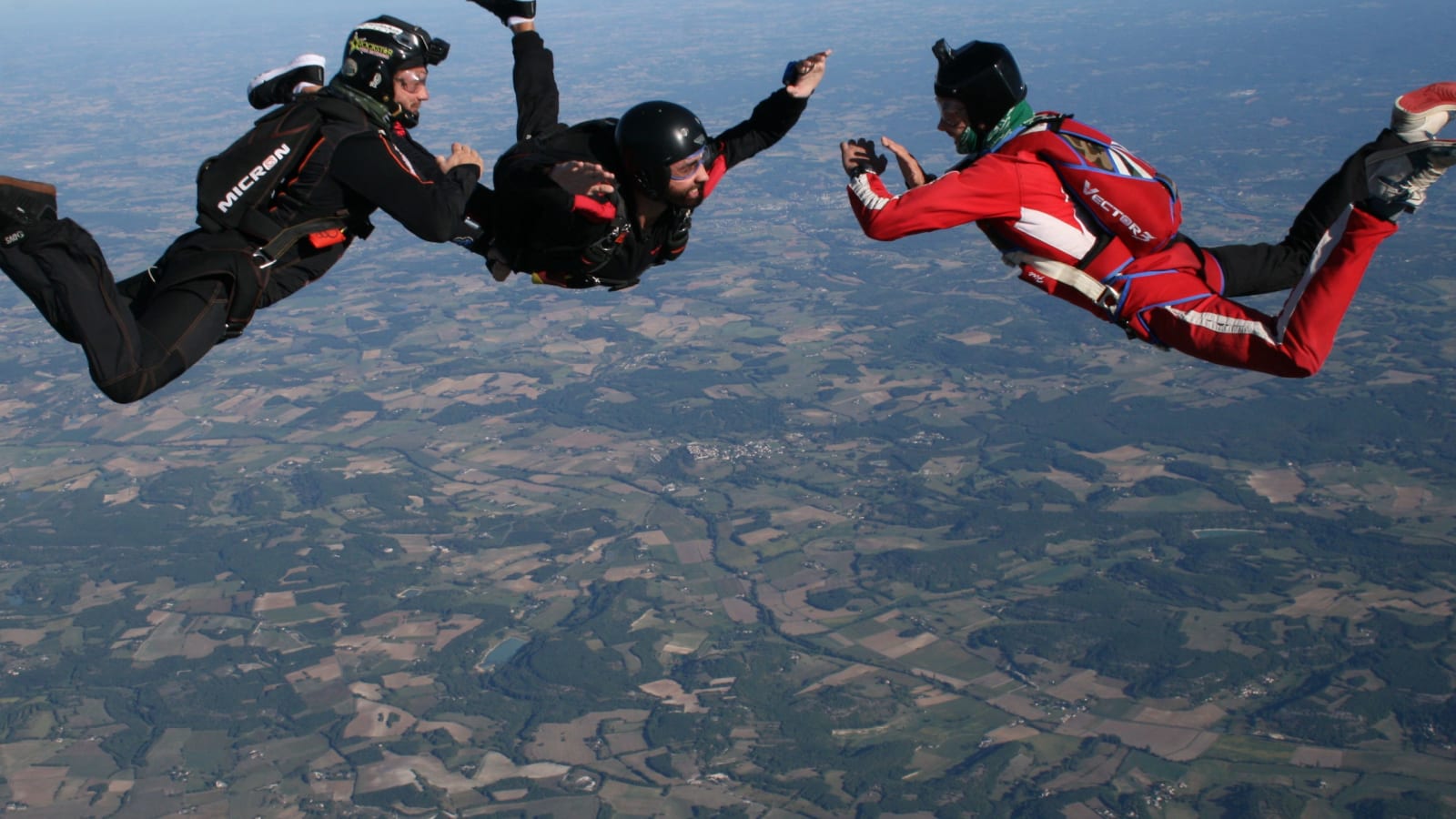 Comment sauter en parachute seul ? - Blog Funbooker | Le Funzine