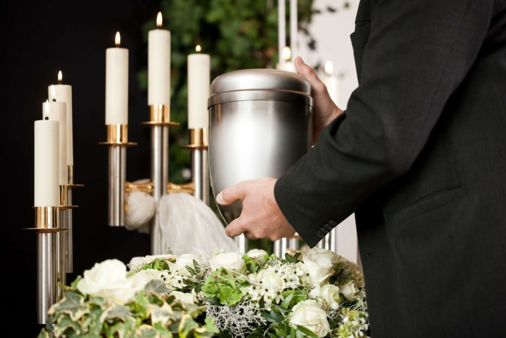 Choosing an Urn: Four Things to Consider | Funeralocity