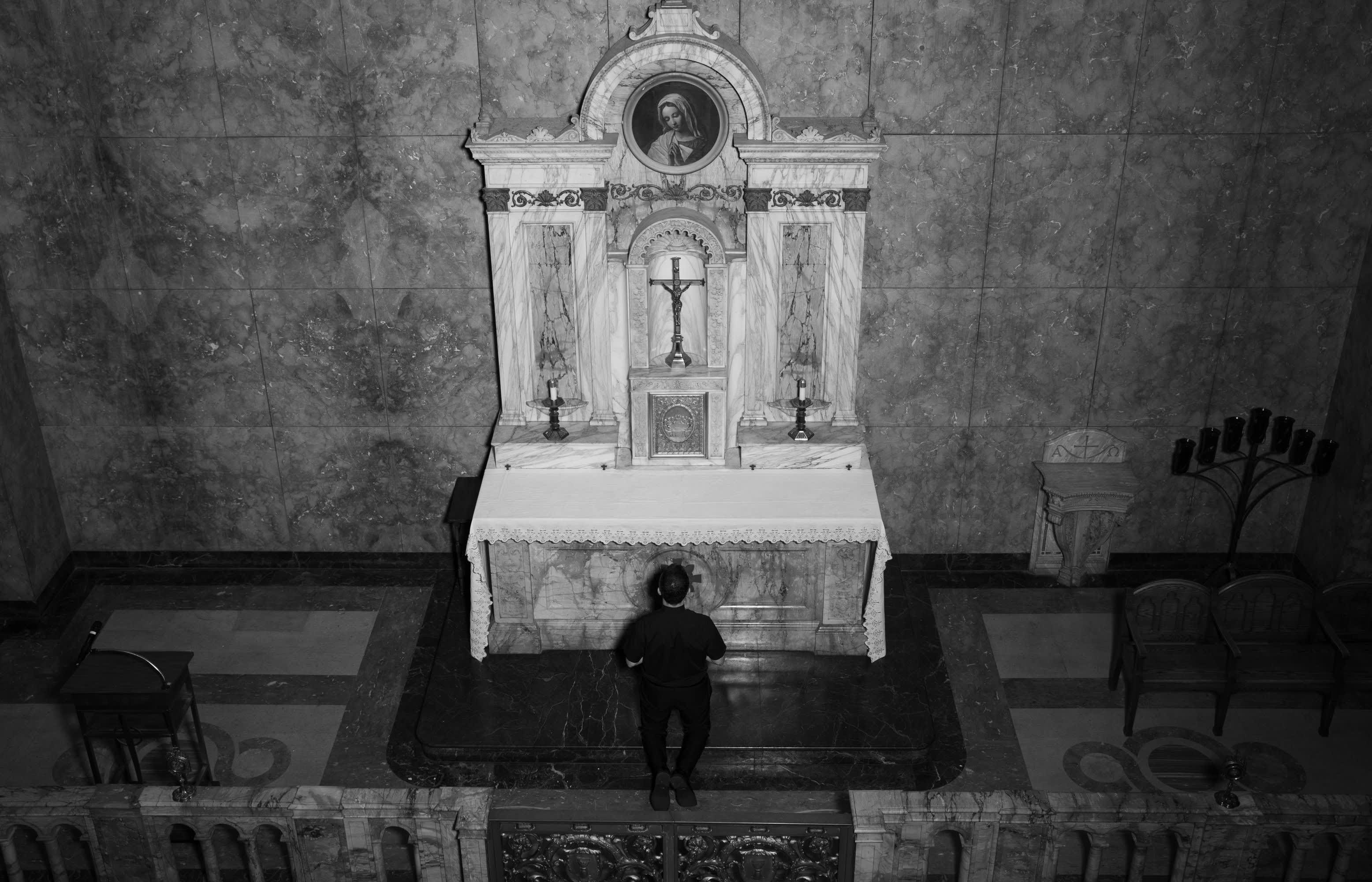 I Am Here | Fr. Mario Amore's Eucharistic testimony